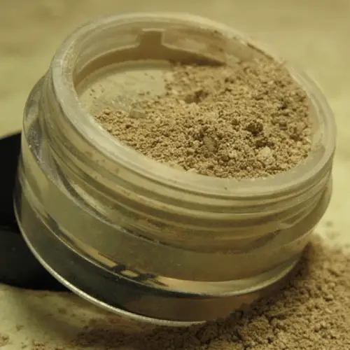 DIY Mineral Loose Powder Foundation For Oily Skin