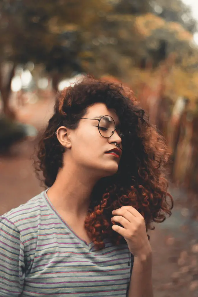 How to Get a Smaller Forehead Without Surgery