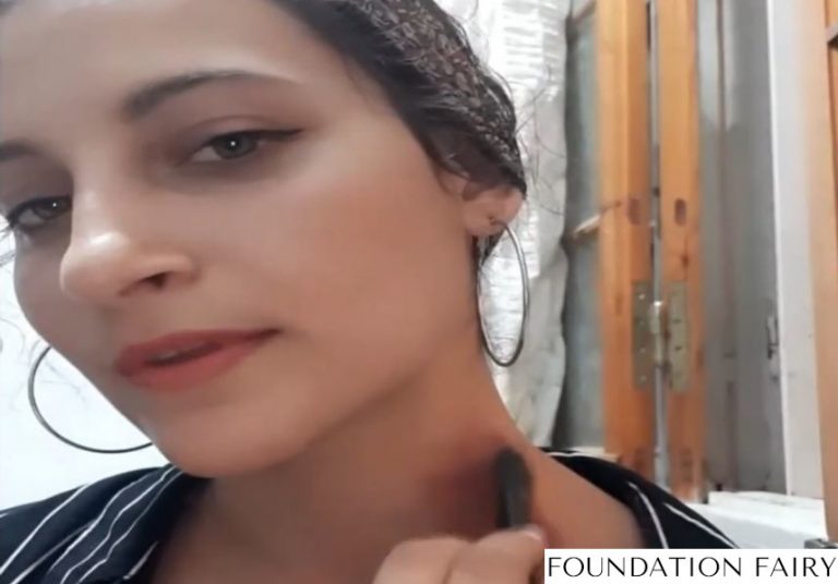 How To Cover Up a Hickey Without Concealer (Fast - 5 Minutes)