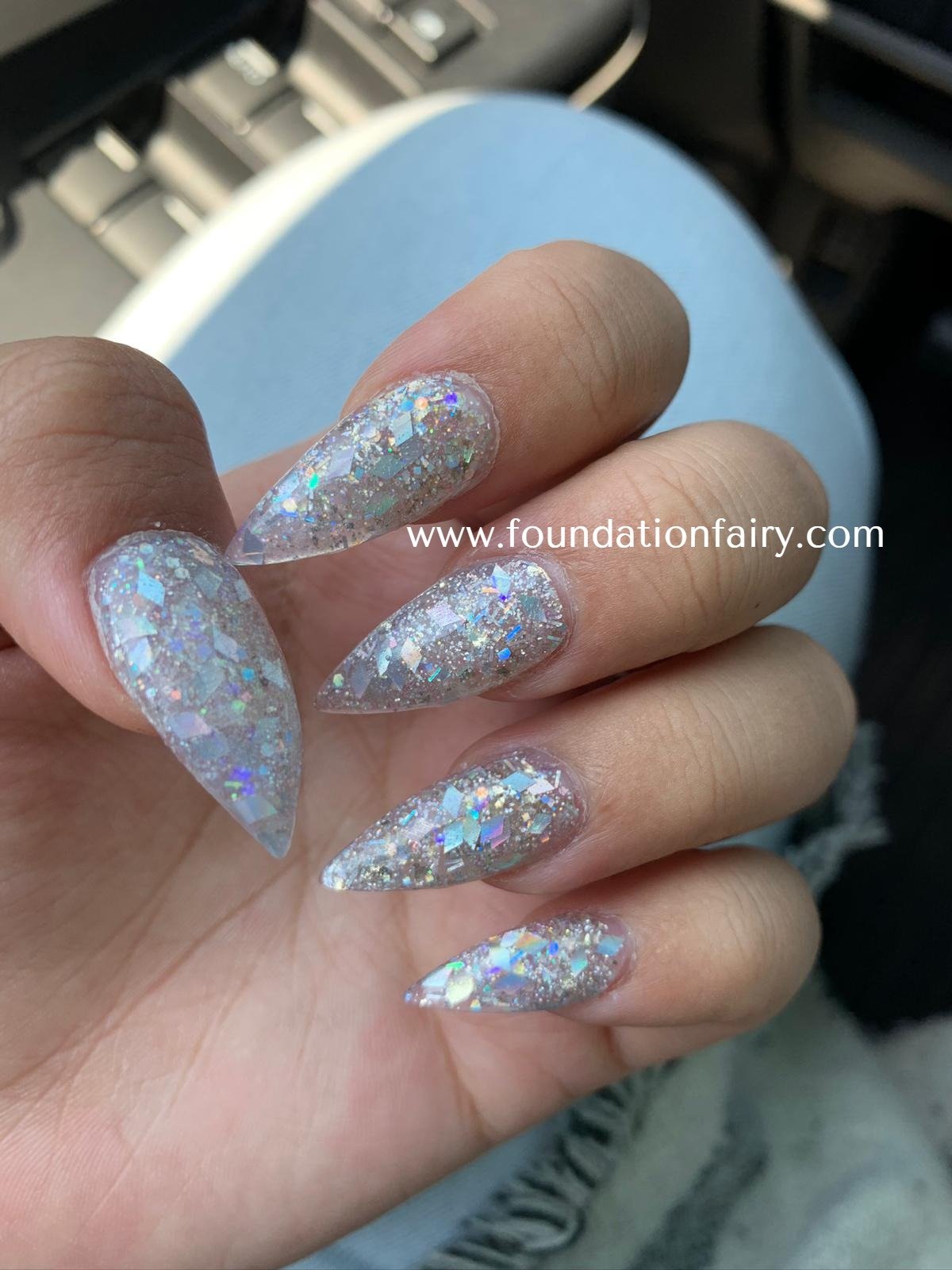 21 Acrylic Nail Ideas & Designs for Beginners (Easy)